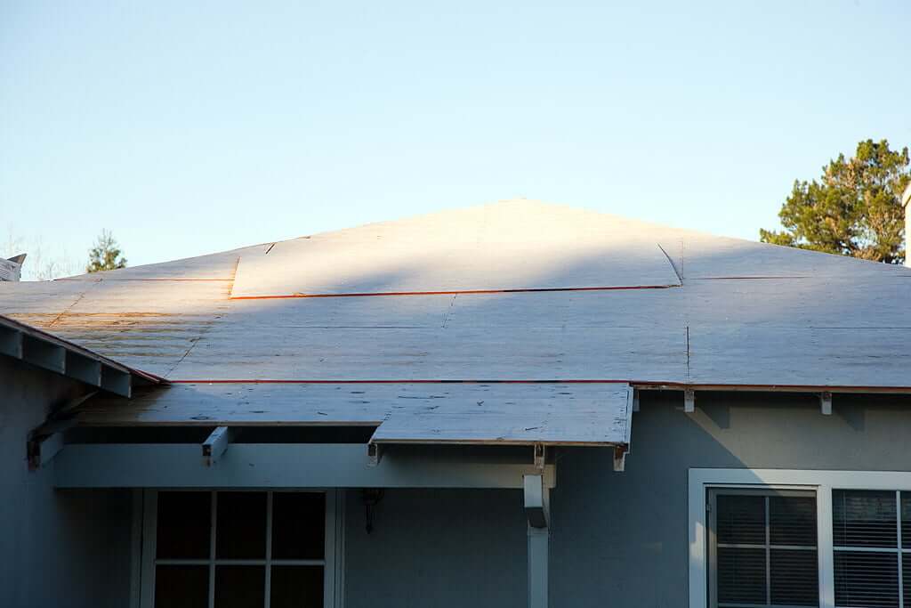 Synthetic vs Felt Roofing Underlayment: Which is the Better Option ...